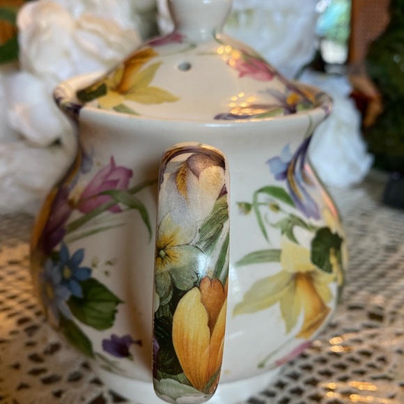 Victoria’s Secret Earthenware | Kitchen | Victorias Secret Earthenware ...